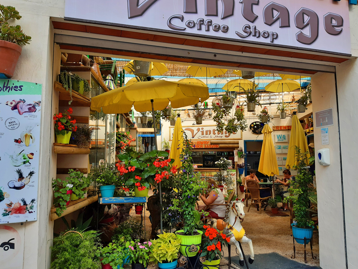 Cafés in Nerja – “Vintage Coffee Shop” - Mapping Spain