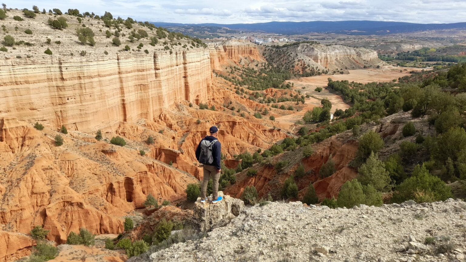 Hiking the Red Canyon of Teruel - Mapping Spain