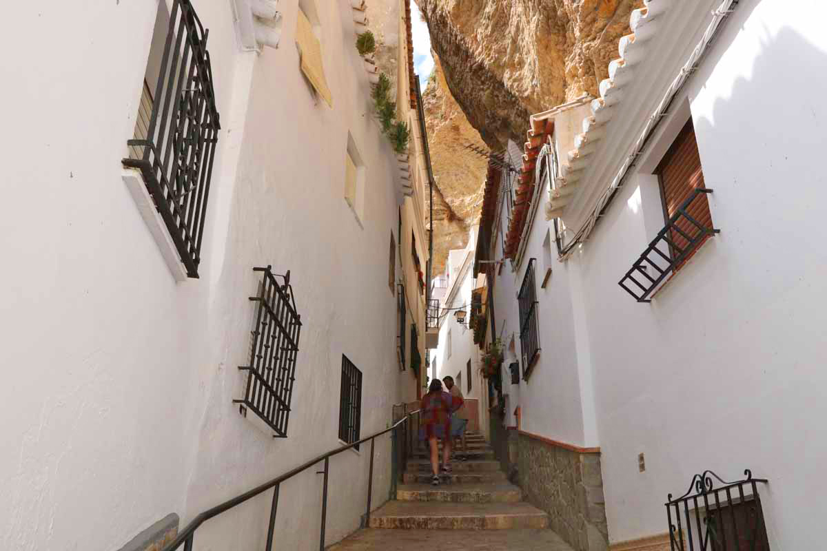 Is Setenil de las Bodegas overrated? - Mapping Spain