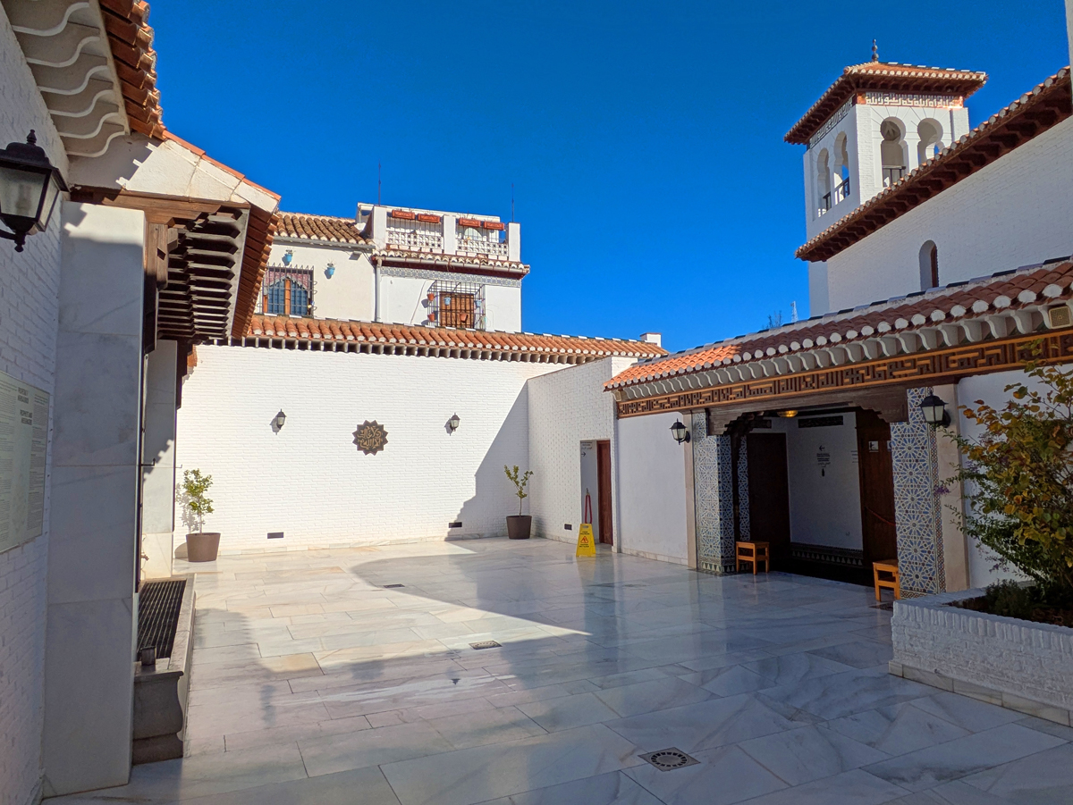 A Guide on what to See in Granada's Albaicin - Mapping Spain